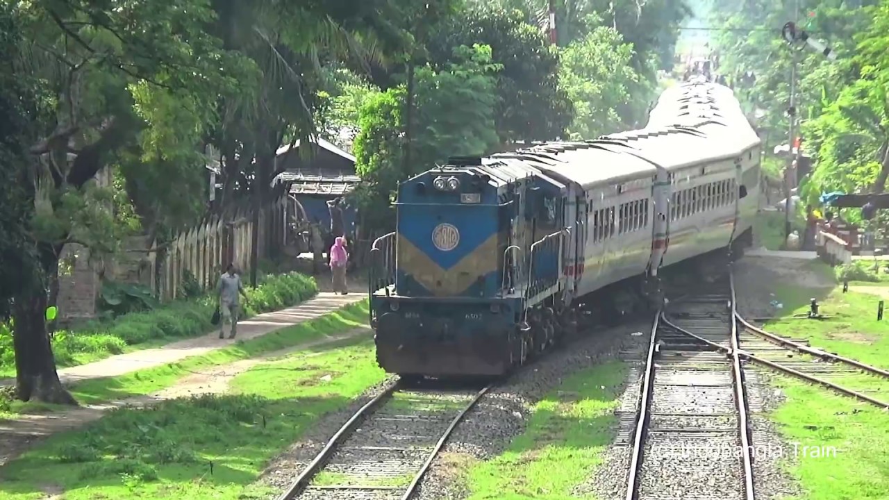 Rupsha Express: Khulna to Chilahati Train of Bangladesh Railway. - YouTube