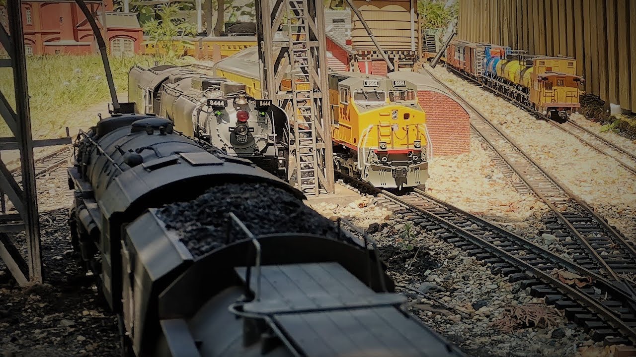 G Scale Union Pacific Day 04.06.2023 Part 1 - YouTube