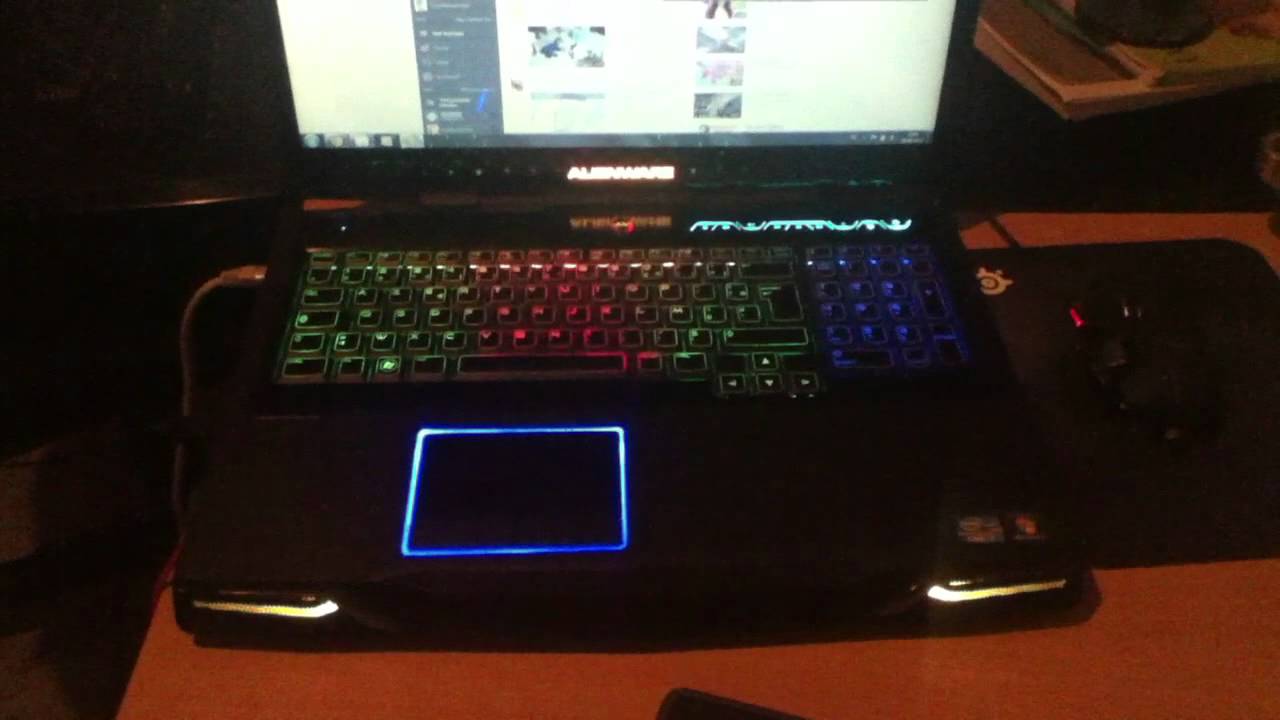 My laptop going crazy! Alienware m17x r4 alienfx winamp plugin! - YouTube