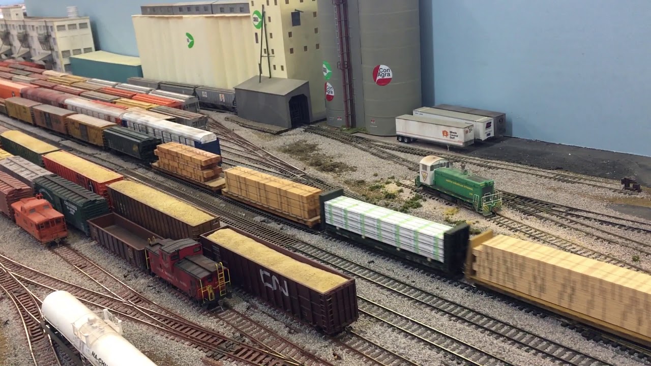 HO Scale Kansas City Southern mixed freight at KCE Model Train Club ...