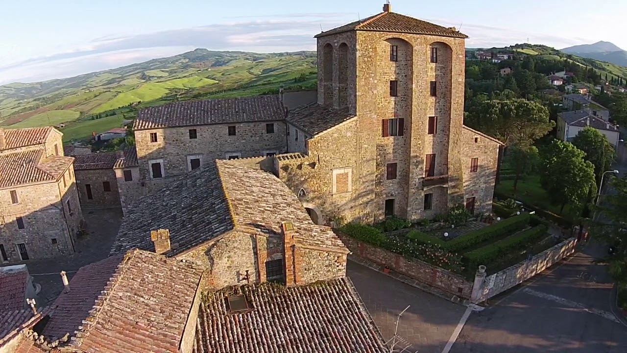 Contignano - Radicofani - Val d'Orcia - YouTube