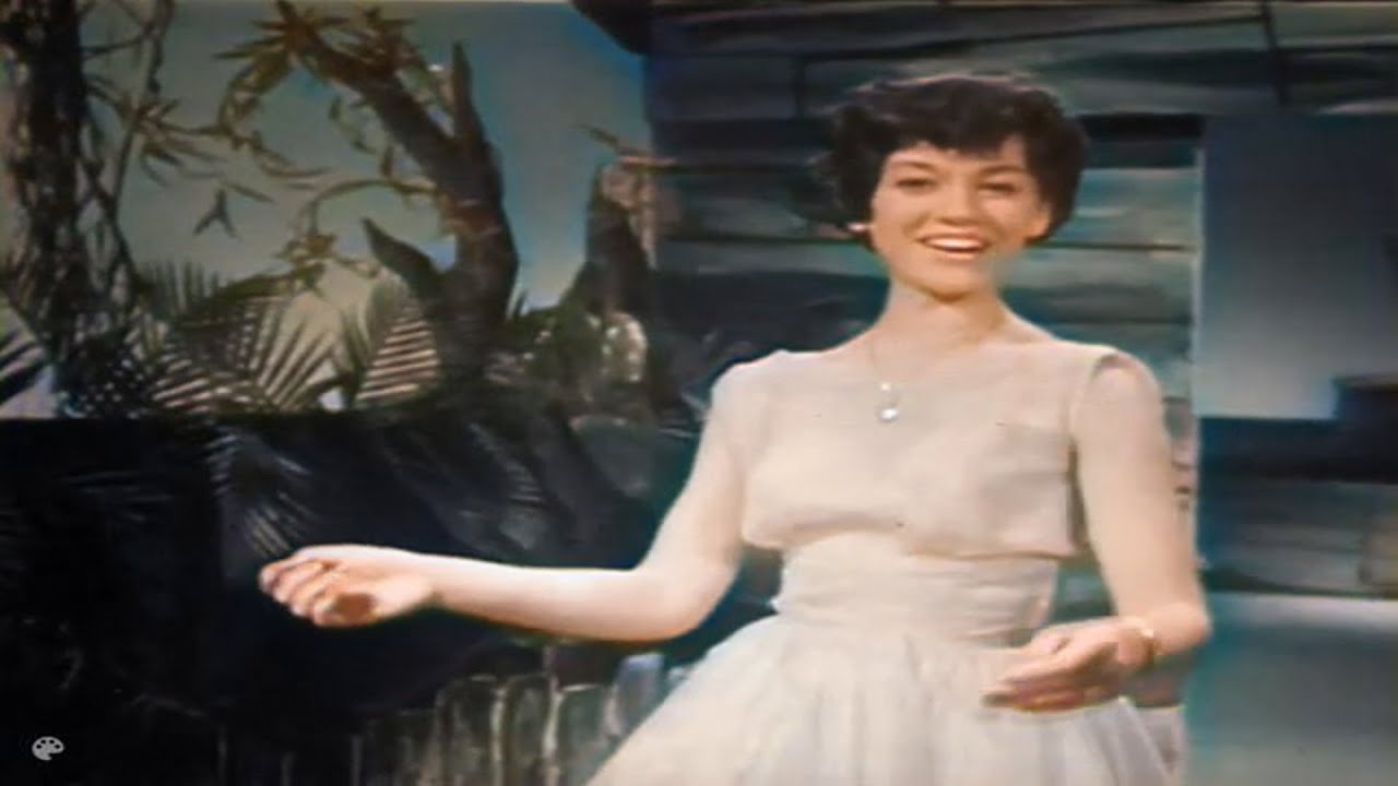 Vicki Forrest - Summer Holiday (1963) - YouTube