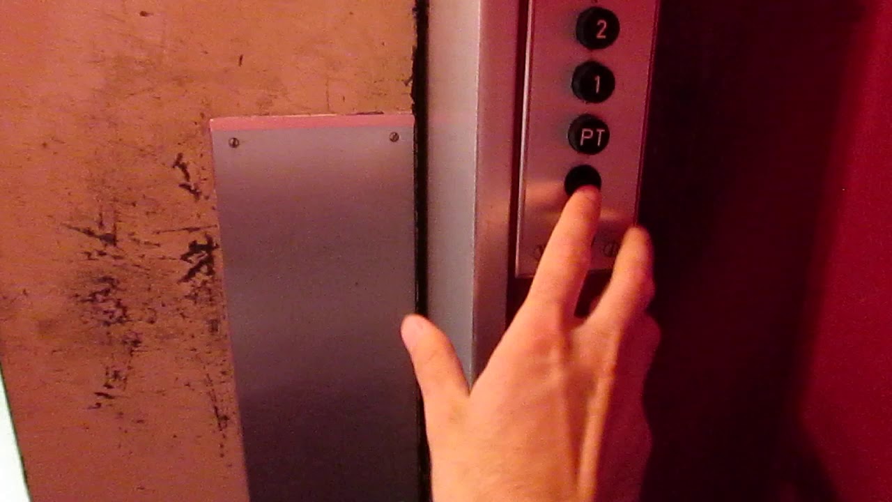 Lift Schindler @ building "Stabile Bertola", Via Locarno 18, Sementina ...