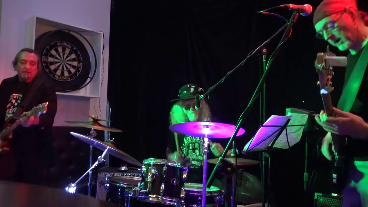 Copperhead at Native Rose Hotel - YouTube