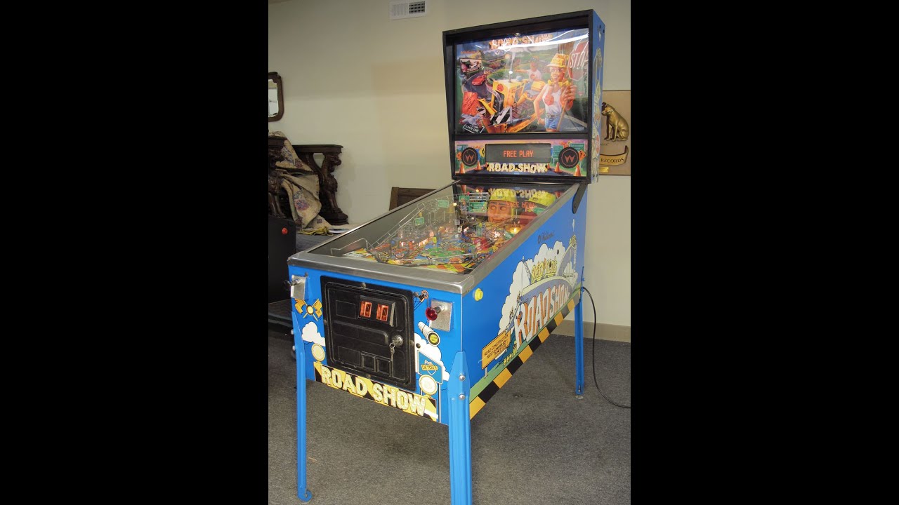 Red & Ted's Roadshow Pinball Machine by Williams - YouTube