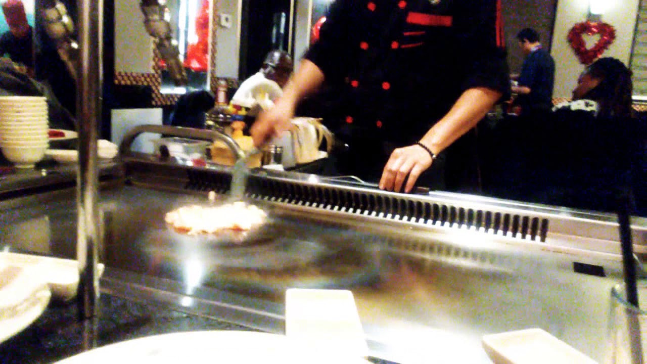 Eating at Wu's house(chinese food place) - YouTube