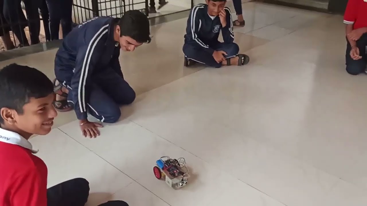 Robotics Demonstration to Students | IT Club Activities | SACHSS - YouTube