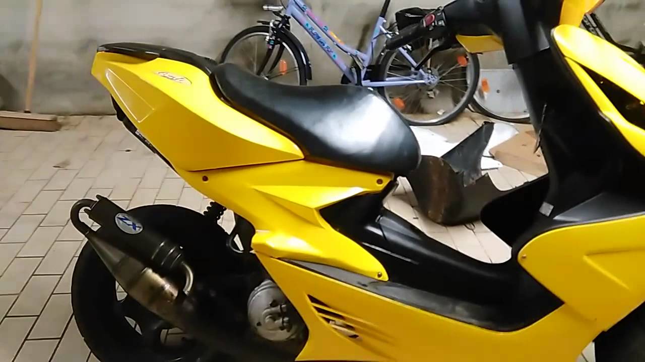 Yamaha aerox dmp yellow - YouTube