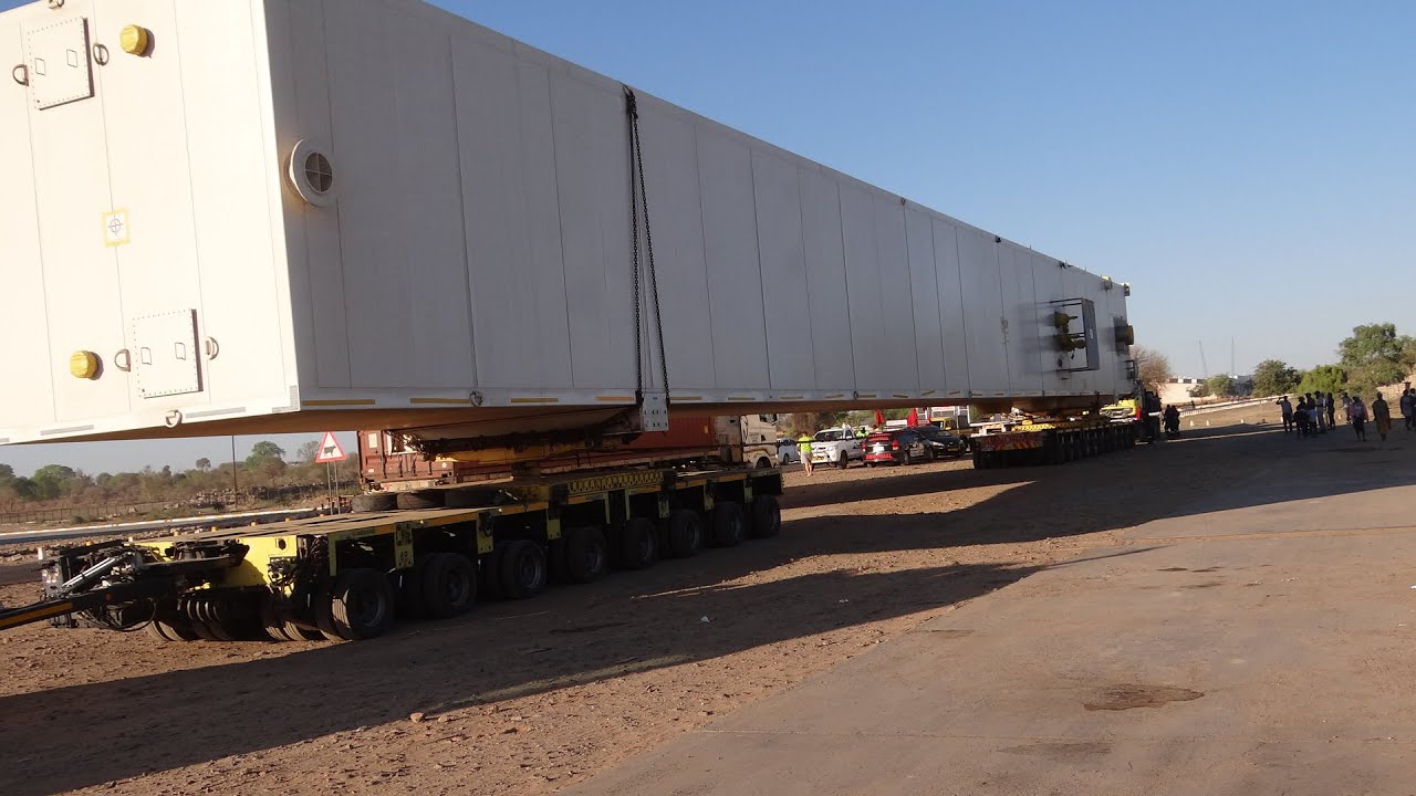 Abnormal load of 50-metre oxygen plant container to Solwezi Zambia ...