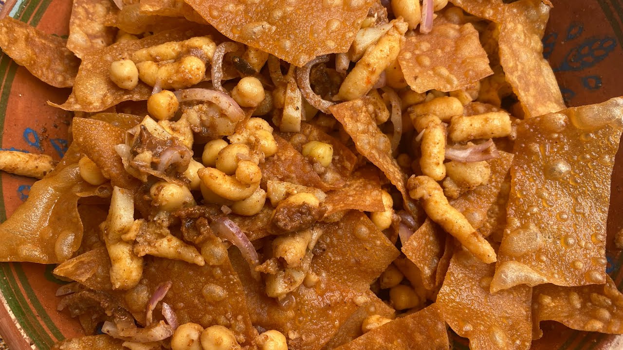 Homemade Papri Cholly || Cooking With Me || پاپڑی چھولے - YouTube