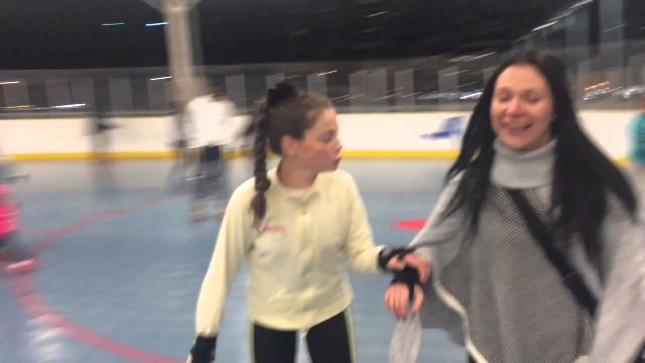 Beautiful girls roller-skate dancing to Beautiful Now song - YouTube