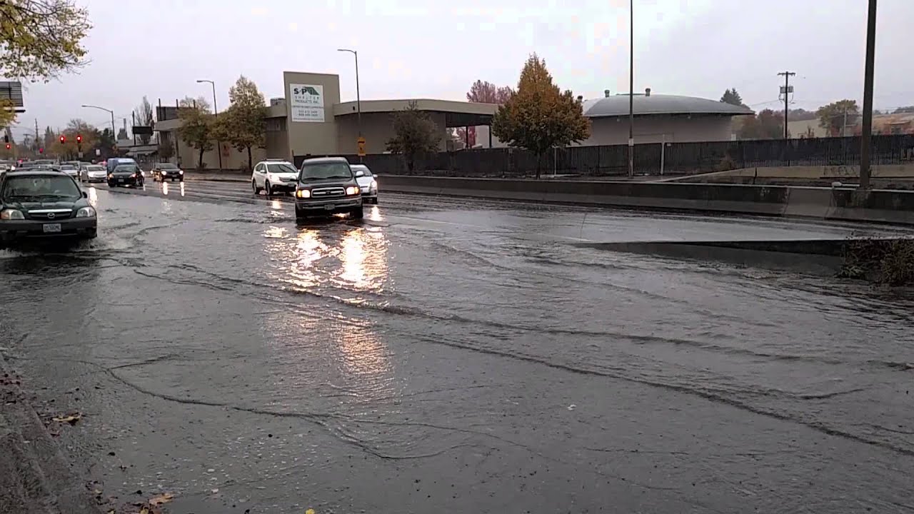 Portland road flood - YouTube