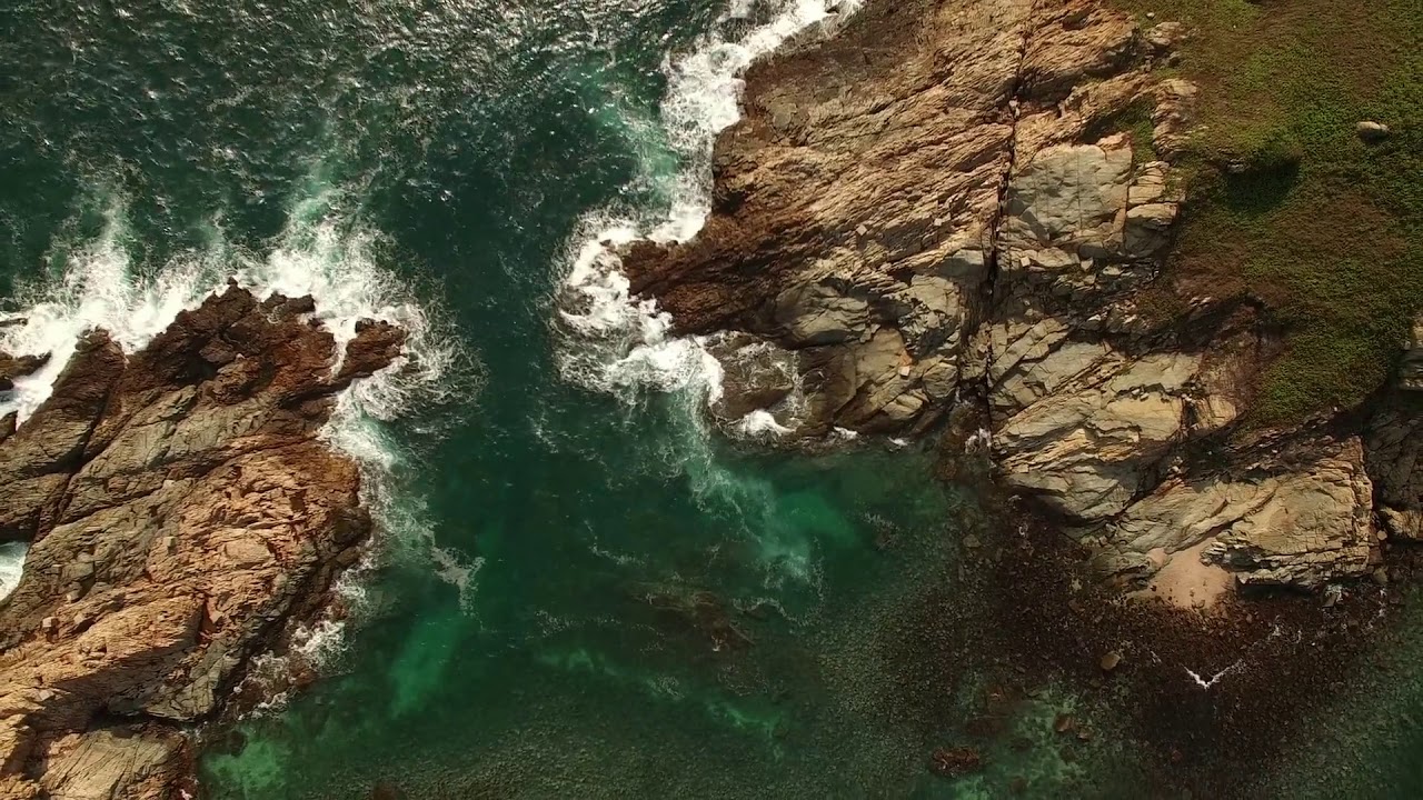 Ocean Waves touches the land | Ocean waves - YouTube