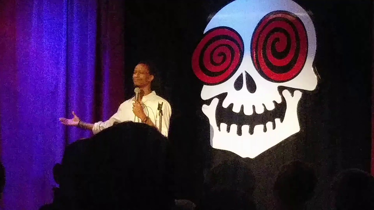 Standup Comedy @Laughing Skull. - YouTube