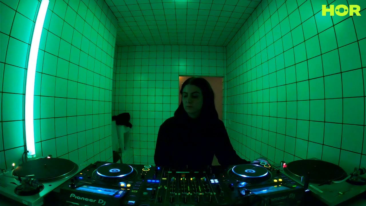 Paramida / November 29 / 5pm-6pm - YouTube