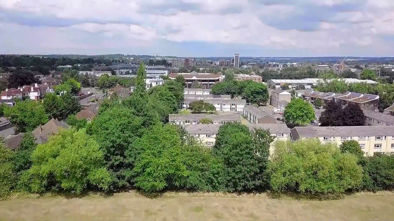 Braywick Town like a dream - YouTube