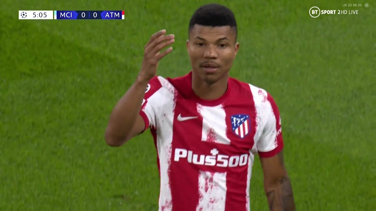 Reinildo Mandava - Brilliant Defending - YouTube