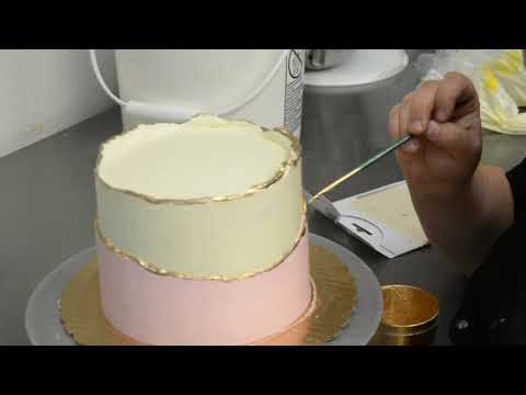 Amazing Double Colored Cake - Cake Satisfaction