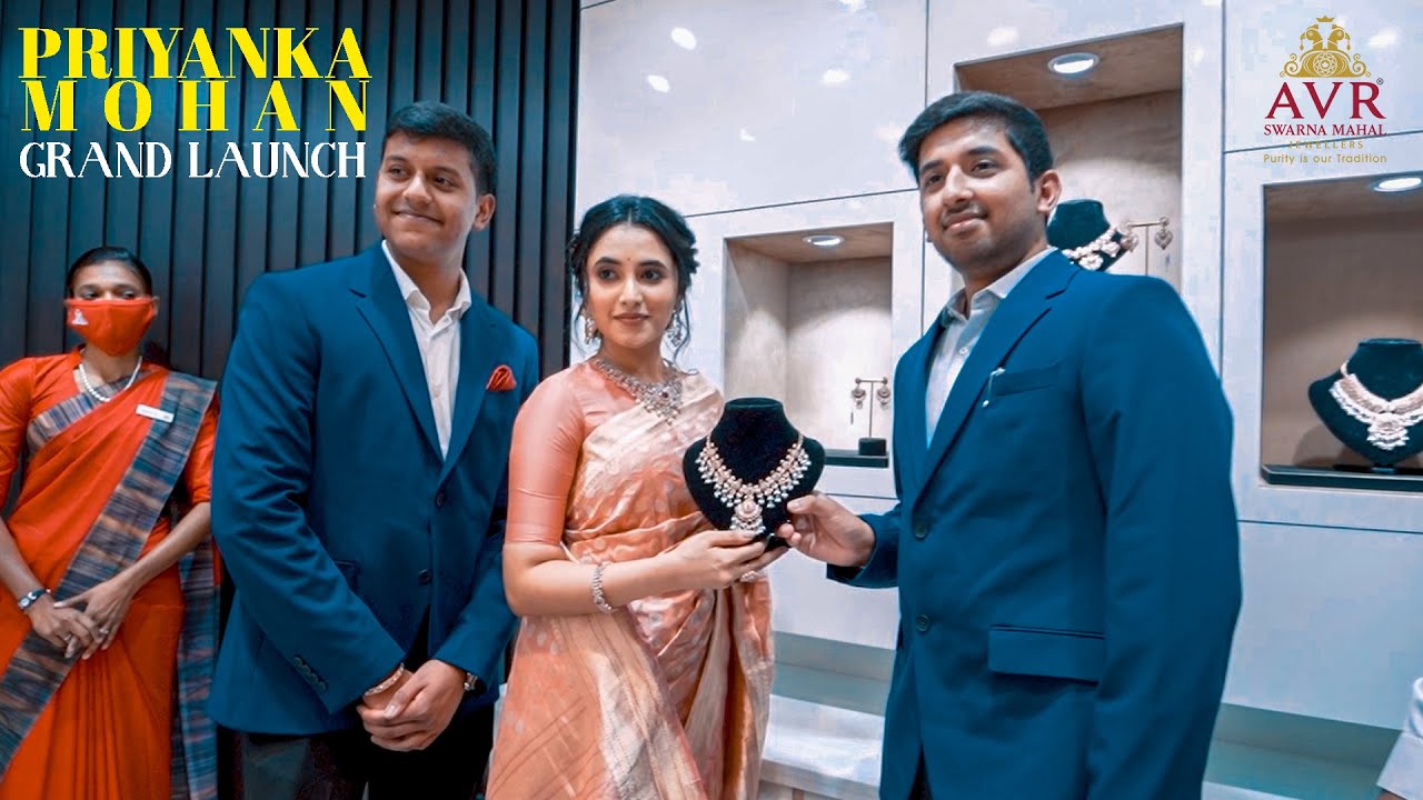 Priyanka Mohan grand launch Avr Swarna mahal gold & diamond jewellery ...