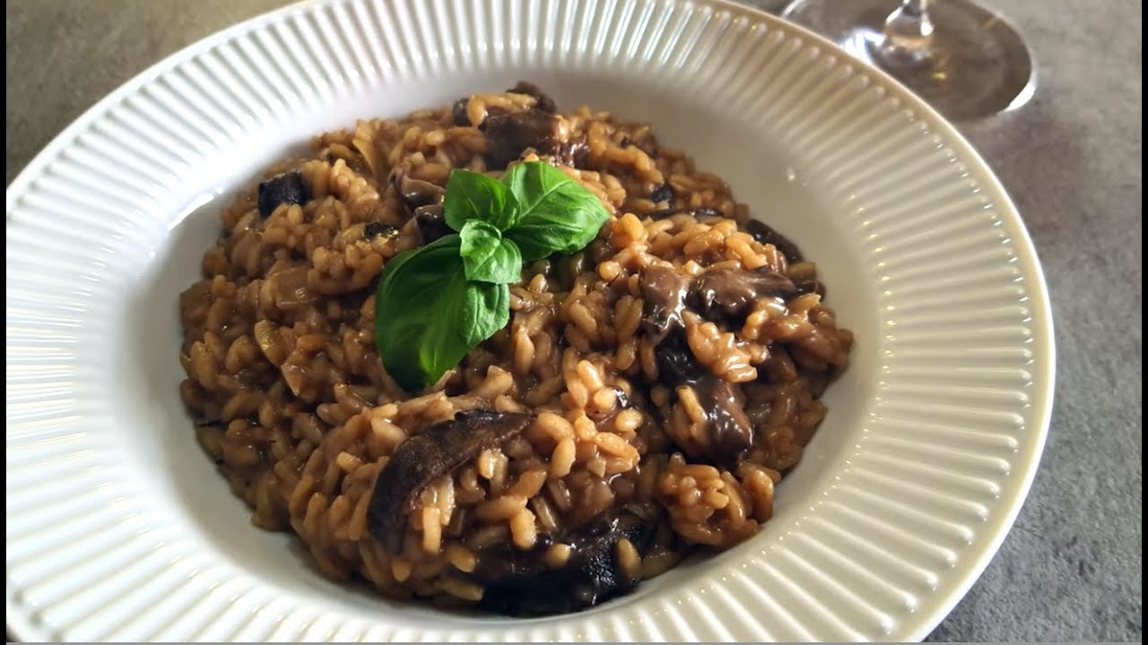 RISOTO DE FUNGHI SECCHI | Risoto de Cogumelo | Receita Italiana ...