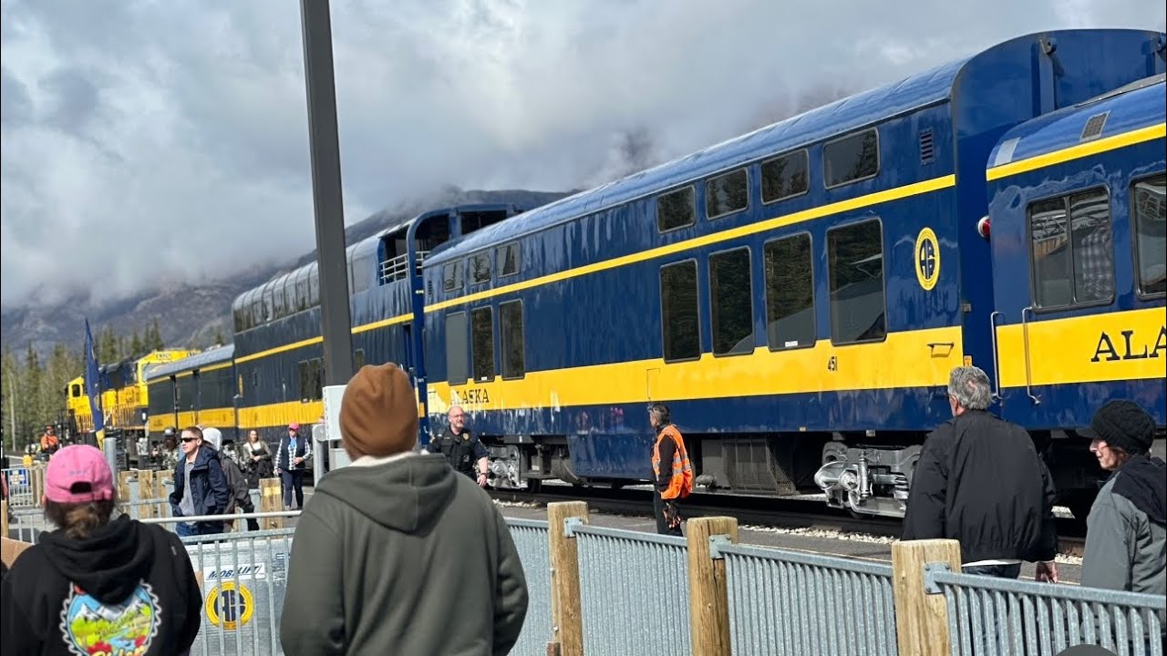 Alaska Railroad Denali Star Goldstar Service Anchorage to Denali # ...