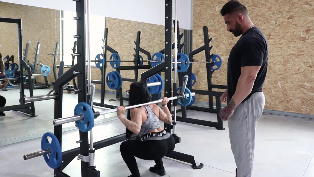 Multipower - Squat - YouTube