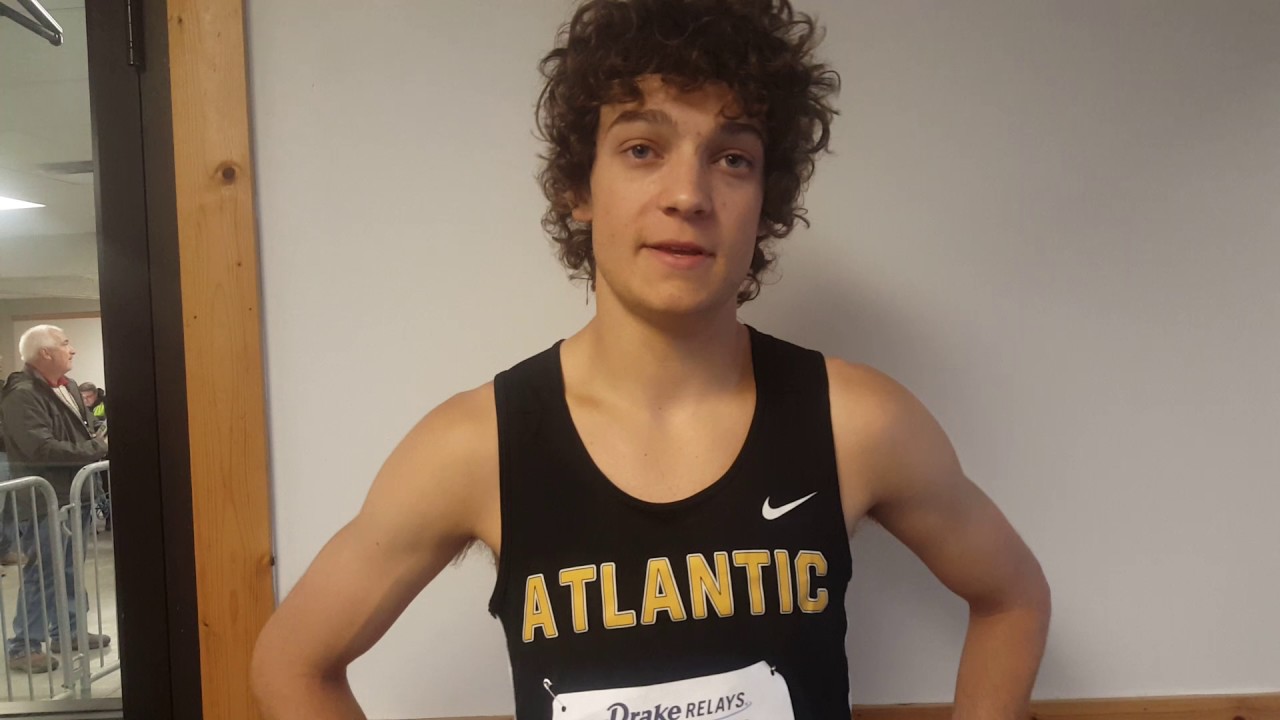 Gratt Reed qualifies for hurdle finals at Drake Relays - YouTube