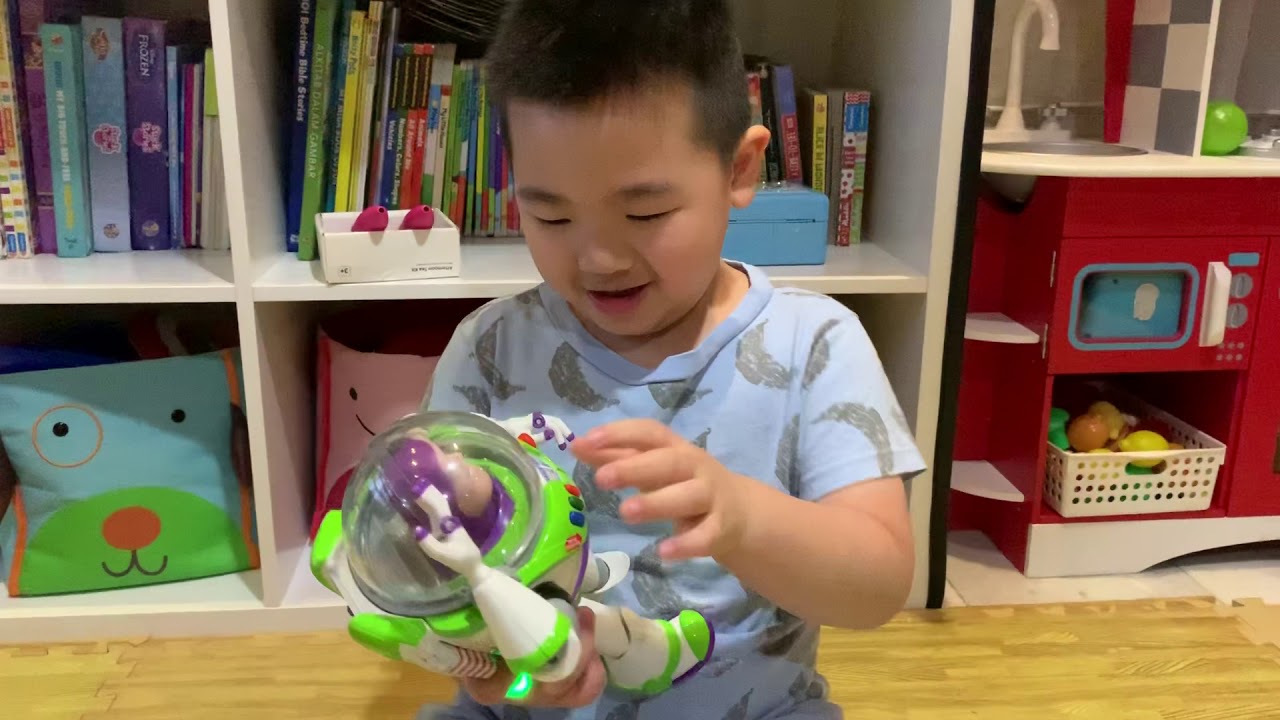 Toy Story Toys | Buzz Light Year | Disney Toys | Brandon’s Toys Review ...