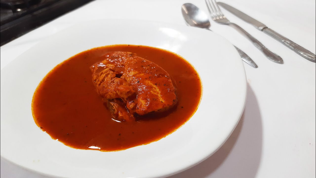 PECHUGA DE POLLO EN SALSA DE GUAJILLO (MUY FACIL DE HACER) - YouTube