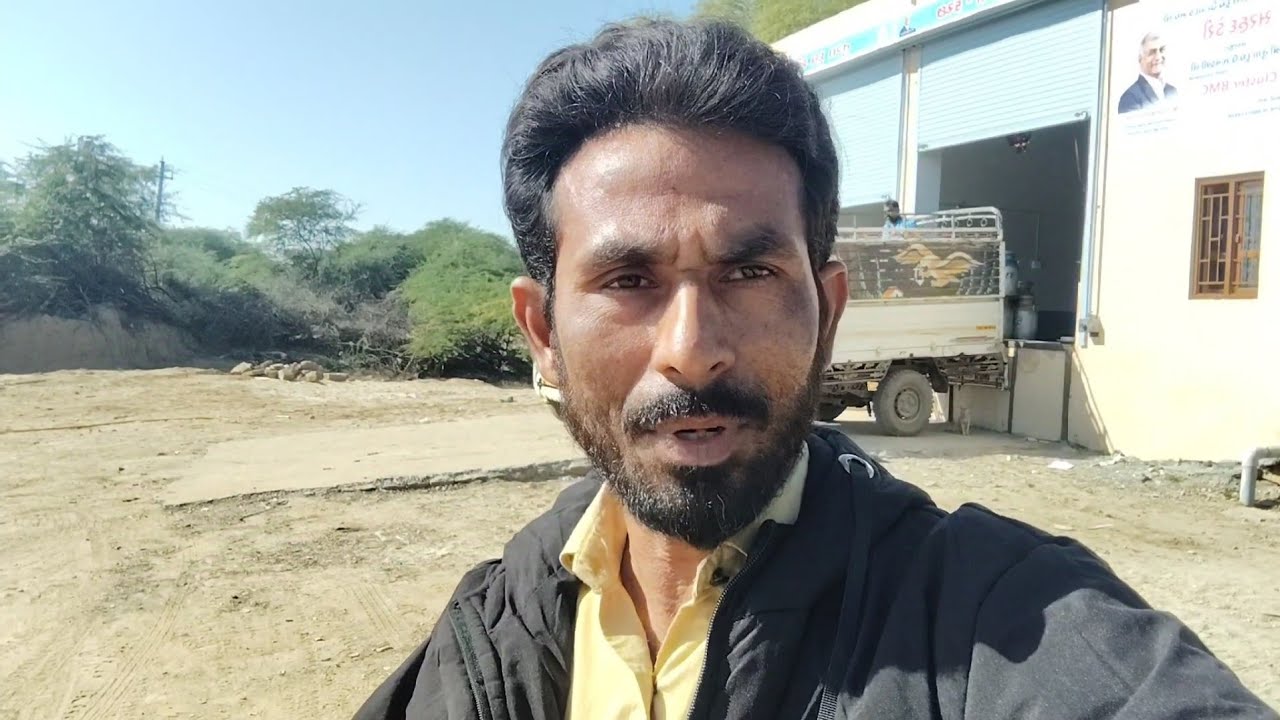Dudh dairy me Dudh kaise safe kiya jata hai... - YouTube