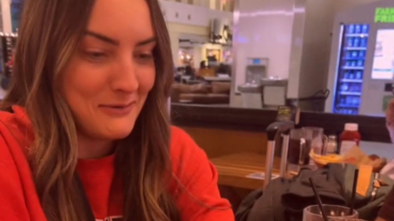 Friends exchange embarrassing phone cases before kicking off vacation ...
