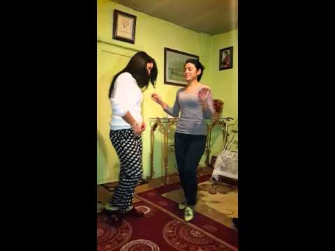 İkiz kardeşlerden roman şov