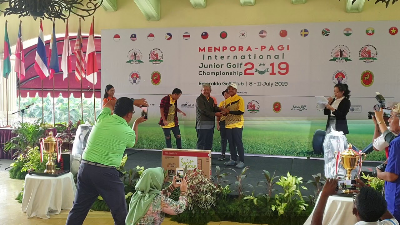 HOLLY VICTORIA HALIM THE NEW TALENTED GOLFER - YouTube