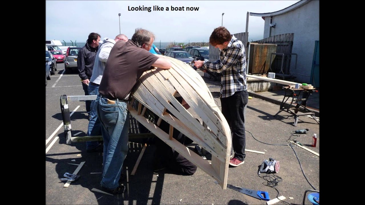 Currach Building Ballycastle 2013 - YouTube