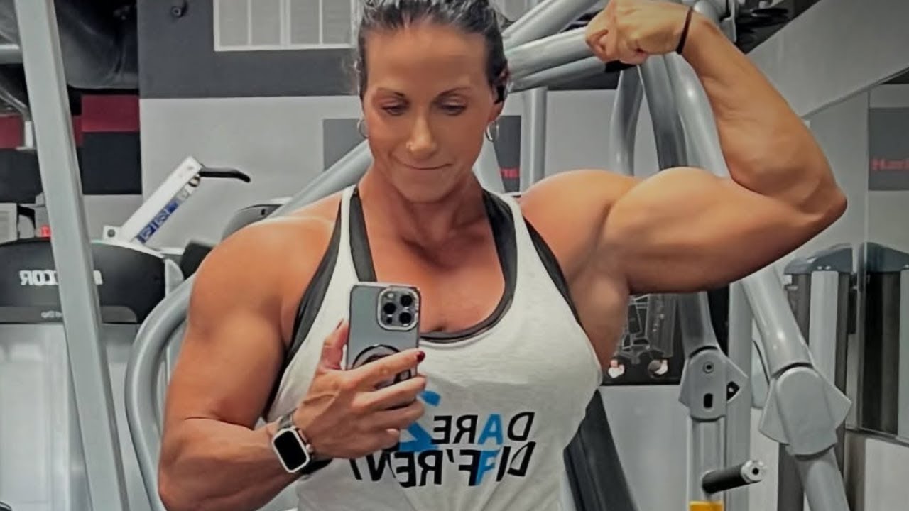 She Is a Huge Muscle Female Bodybuilder | Teresa Iwanik IFBB Pro - YouTube