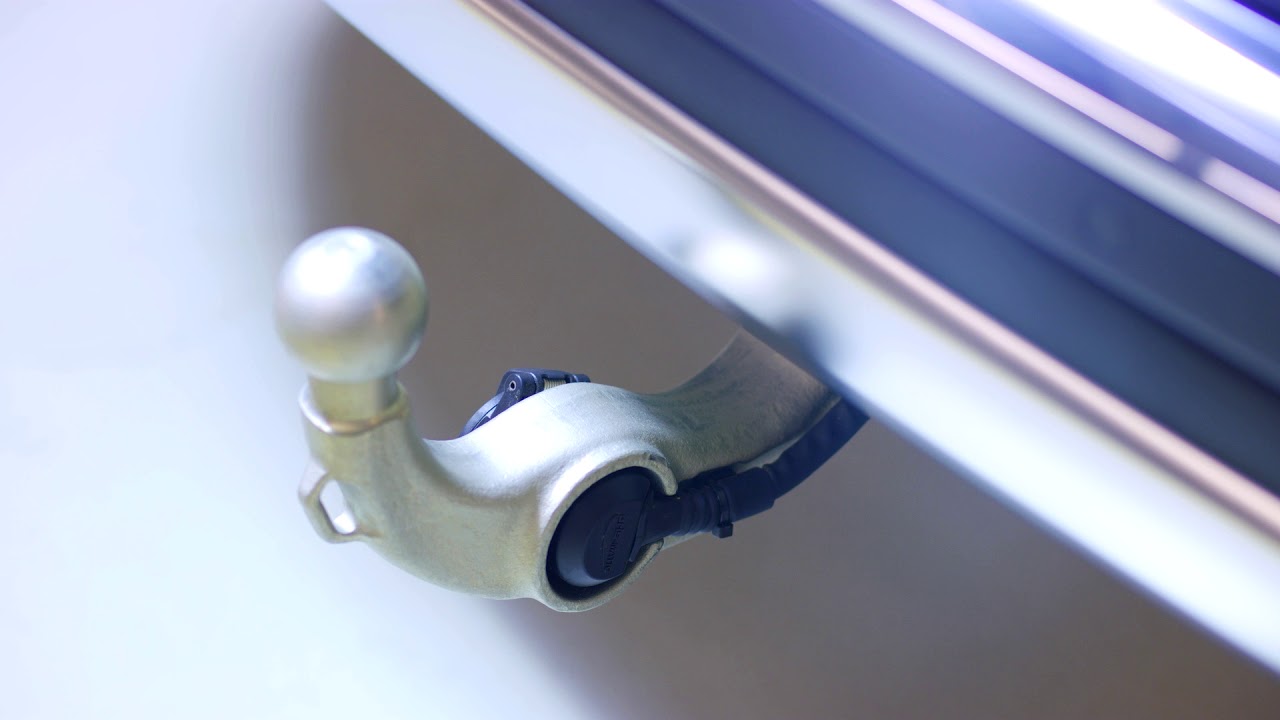 CULLINAN KEY PRODUCT FEATURES:ELECTRONIC TOW HITCH - YouTube