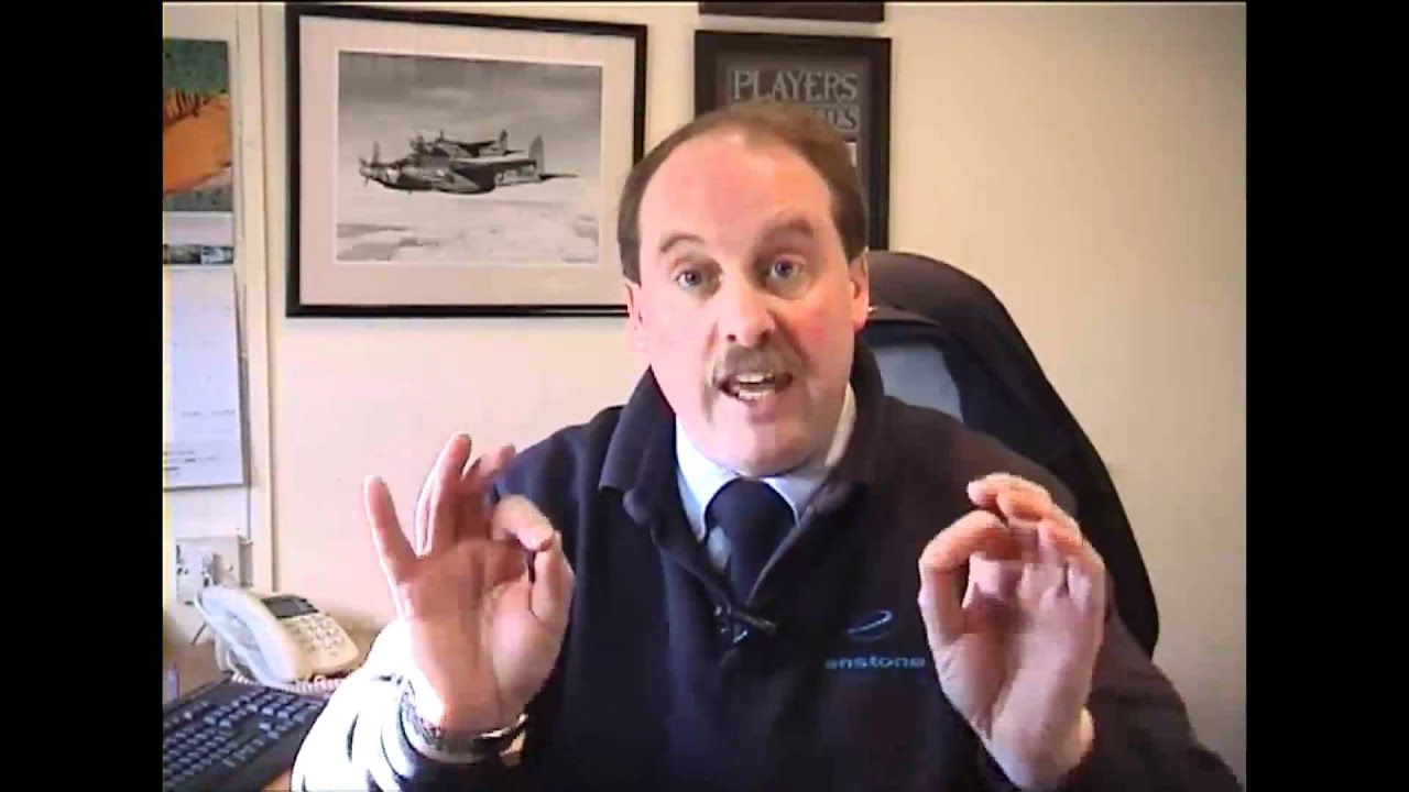 Flying Lesson Vouchers for presents from Enstone Flying Club, Oxford ...