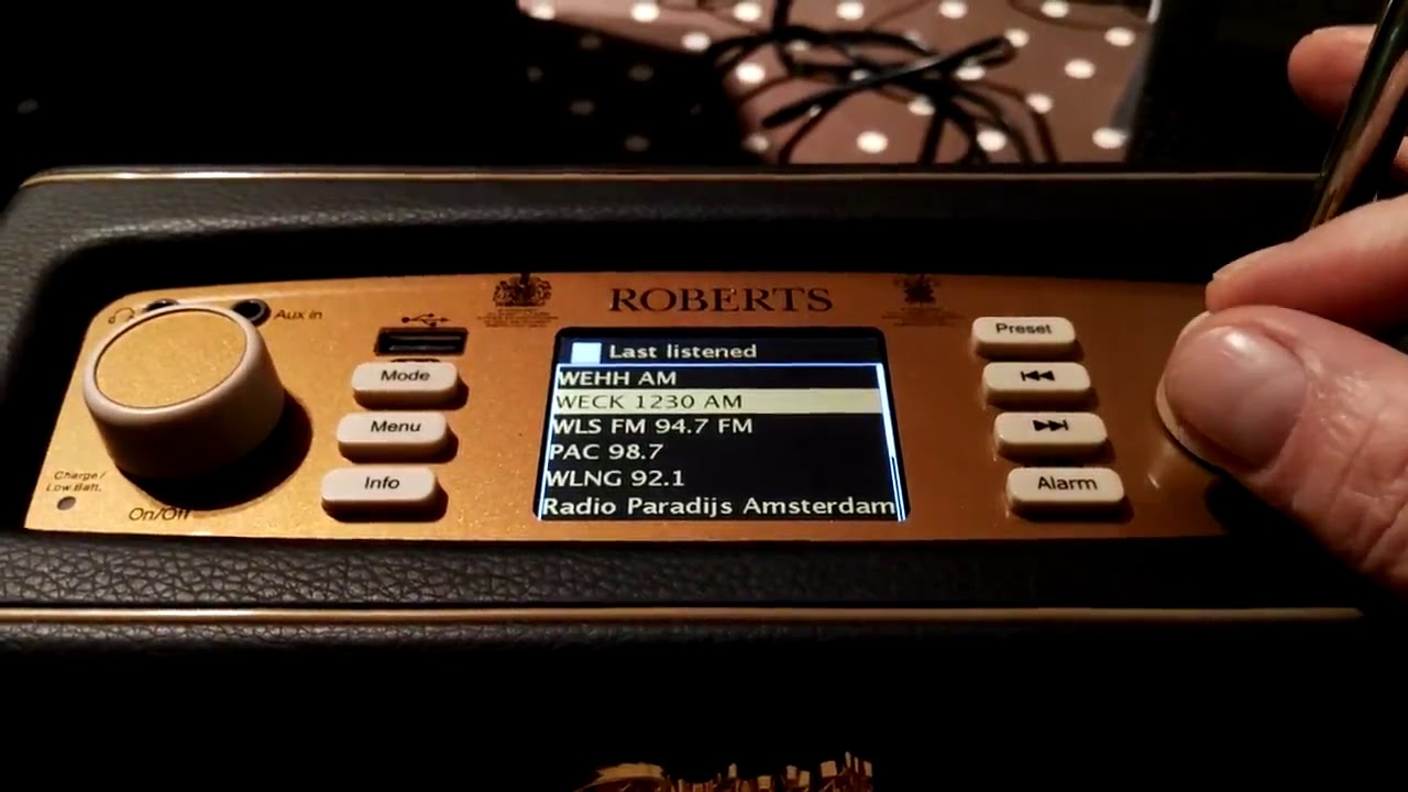 Roberts iStream3 DAB/FM/Internet radio. - YouTube
