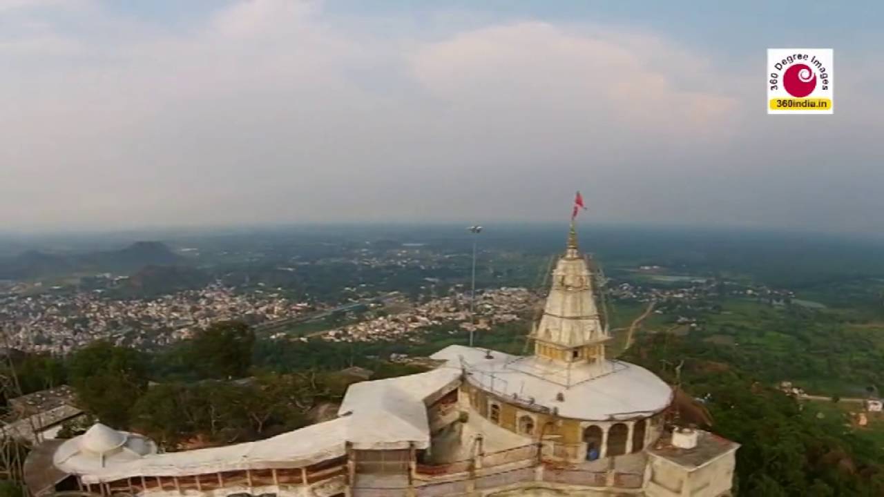 Maa Bamleshwari Mandir Dongargarh - YouTube