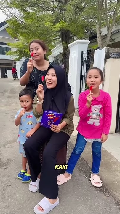 Kalian pernah gak makan permen kaki? #shorts #short #shortvideo #shortsvideo - YouTube