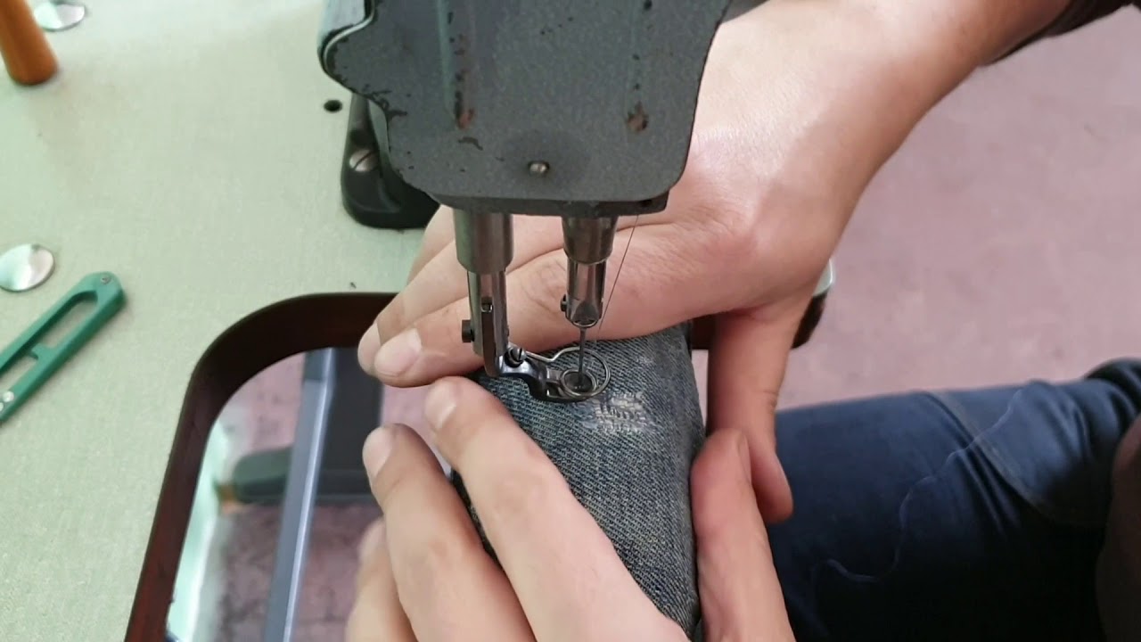 Singer 47w70 darning machine - YouTube