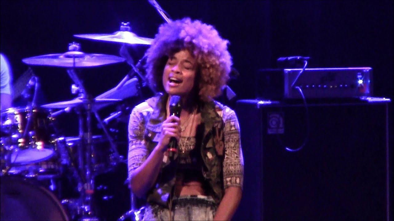 Reesa Renee - July 2015 - The Howard Theatre - YouTube