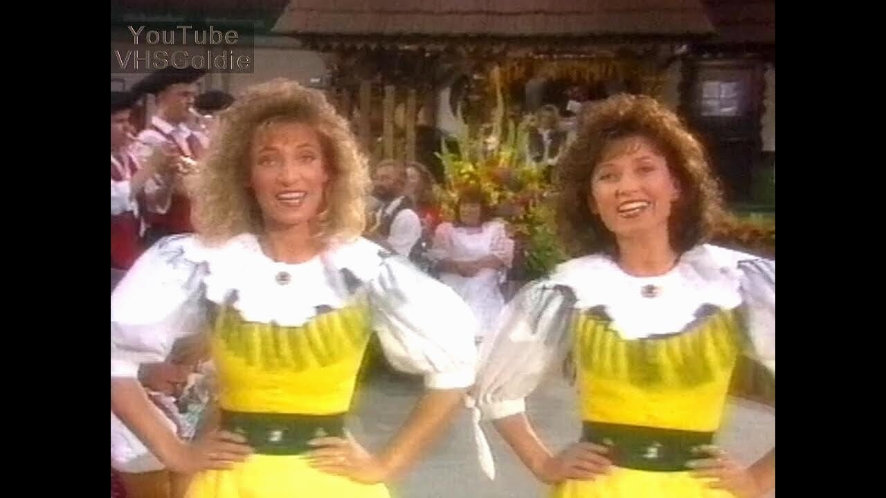 Inge & Maria - Im Frankenland gibt's Blasmusik - 1990 - YouTube