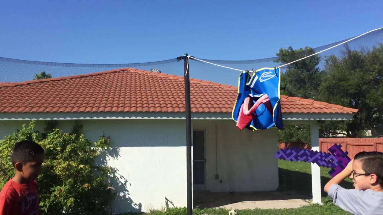 Two dorks that are fighting - YouTube