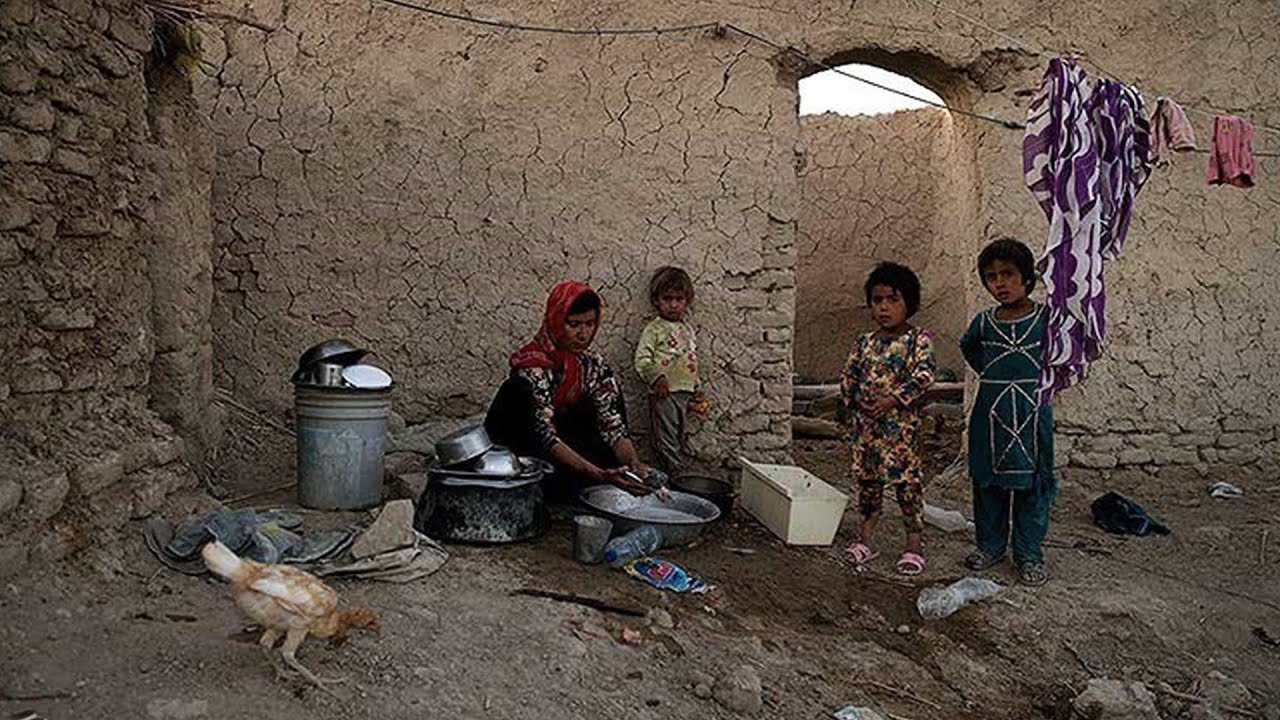 IRAN village life - iranian daily poor rural life - Poor rural life in ...