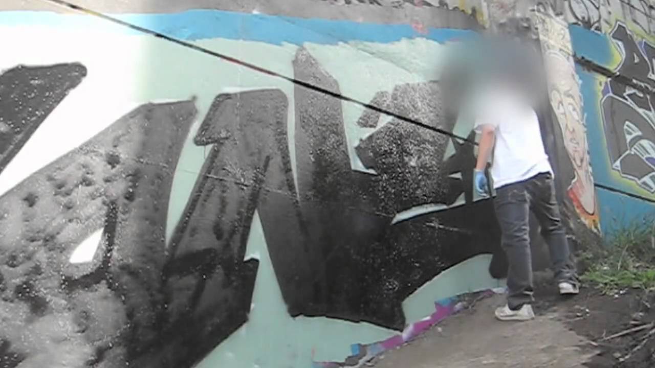 Graffiti #26 - POS - WERD & SONE - YouTube
