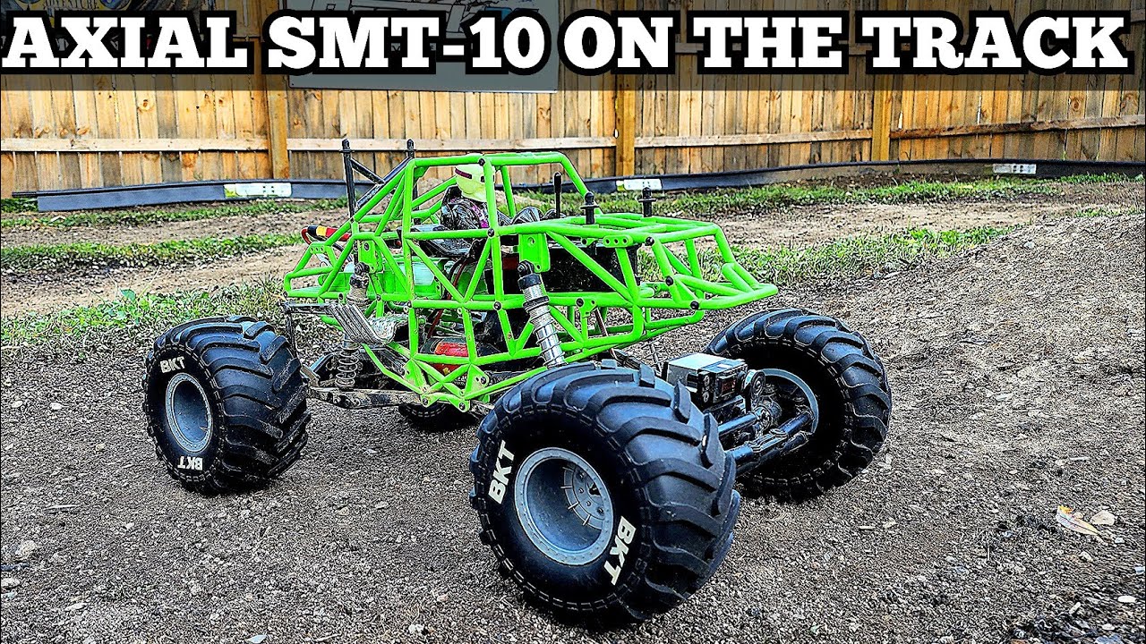 Axial SMT-10 on the track - YouTube