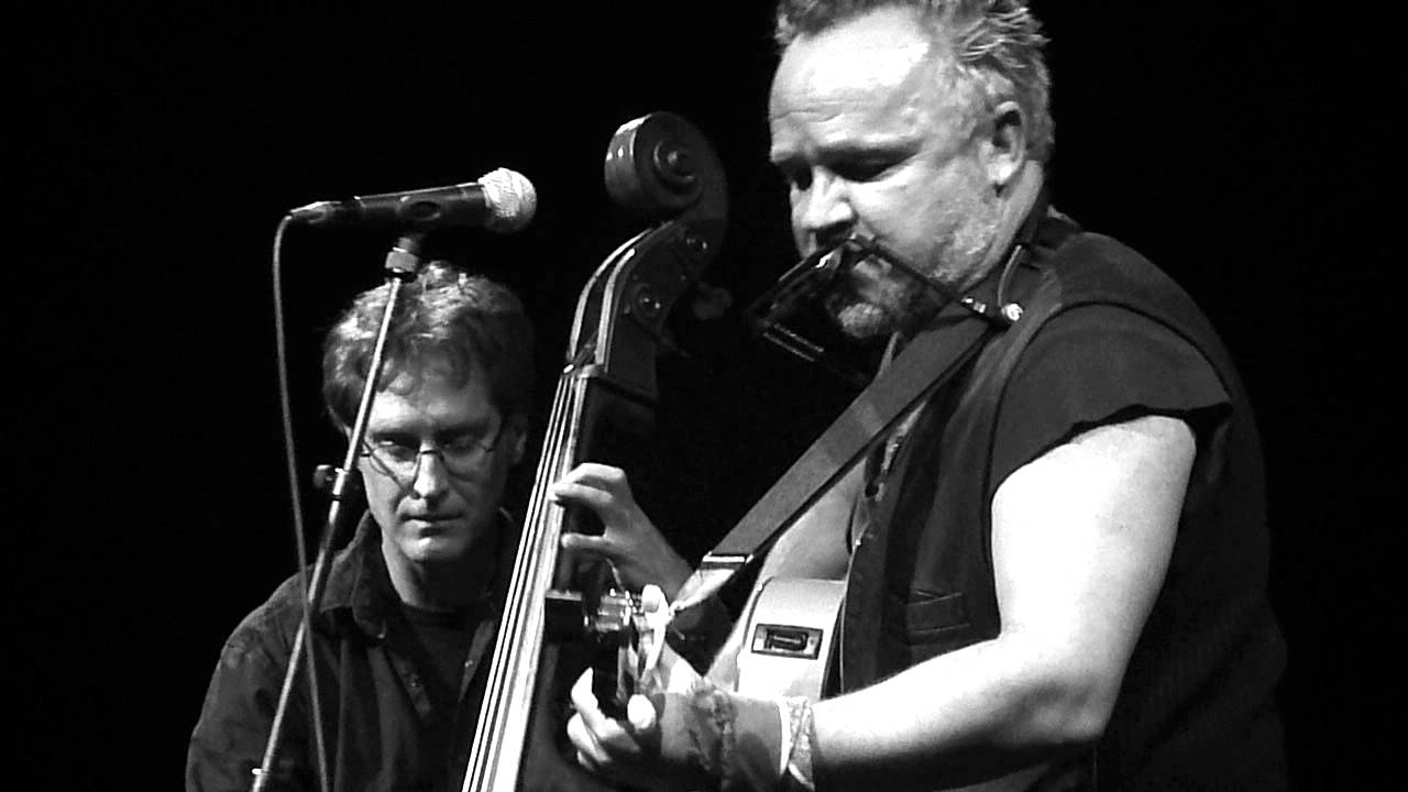 Gert Vlok Nel - Soos ’n Trein Riding Into Rain (live @ Paradiso ...