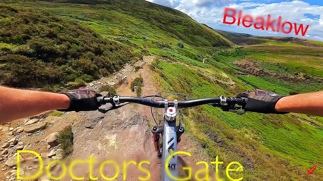 Bleaklow .. Doctors Gate - YouTube