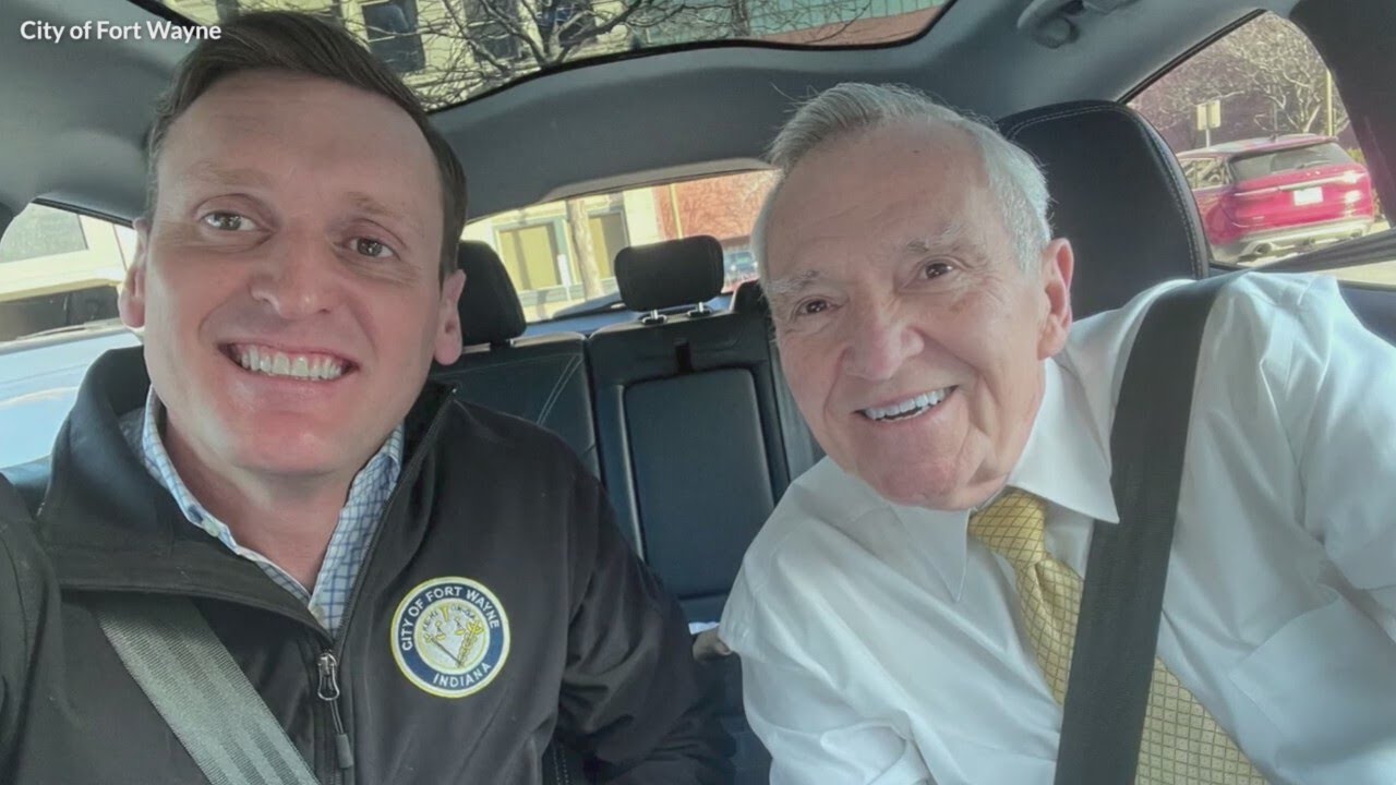 The Mayor's Photographer remembers moments with Tom Henry - YouTube